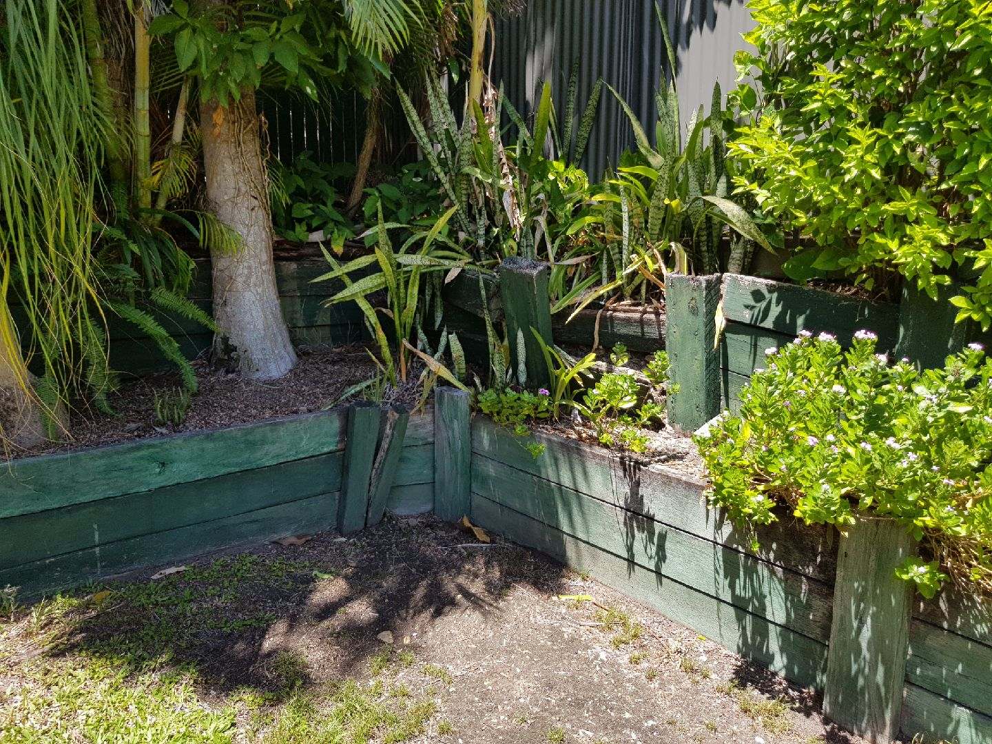 Why retaining walls fall | Brisbane Home Landscaping