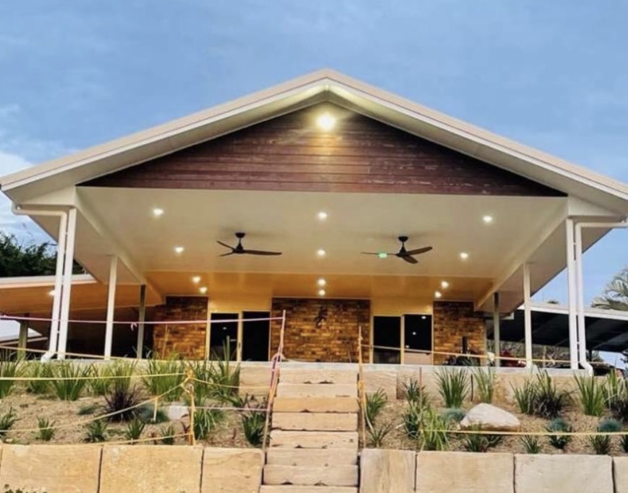 Sandstone Block Retaining Walls | Brisbane Home Landscaping