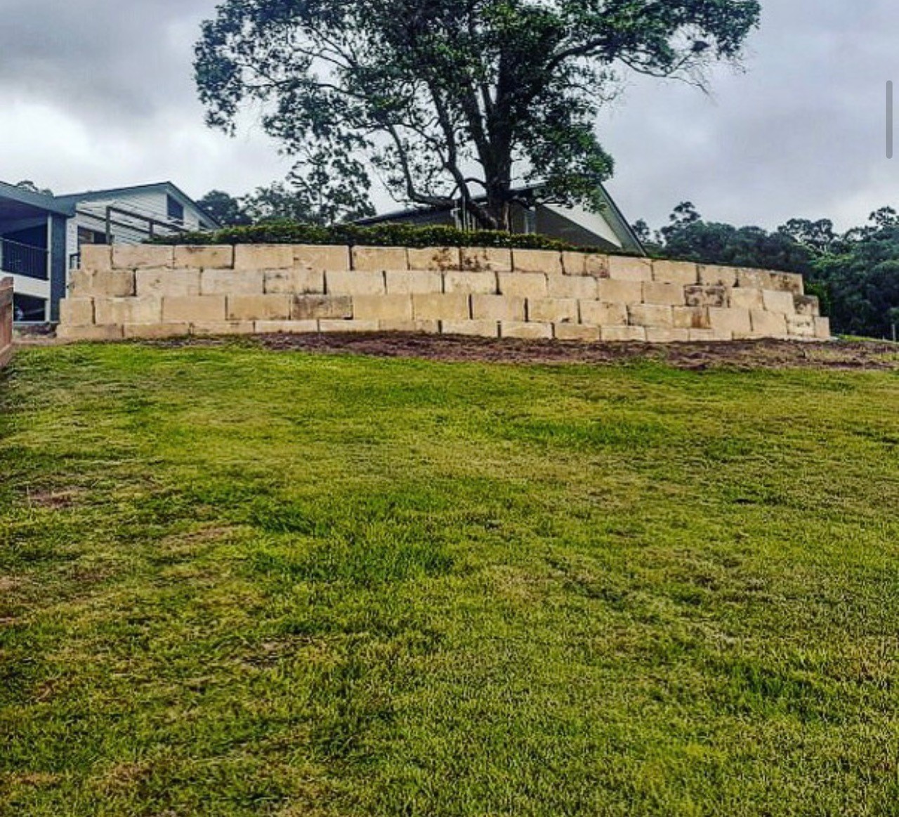 Sandstone Block Retaining Walls | Brisbane Home Landscaping